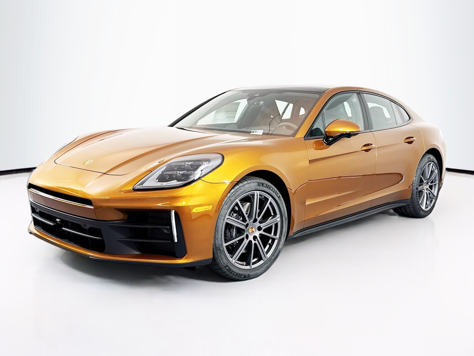gold panamera