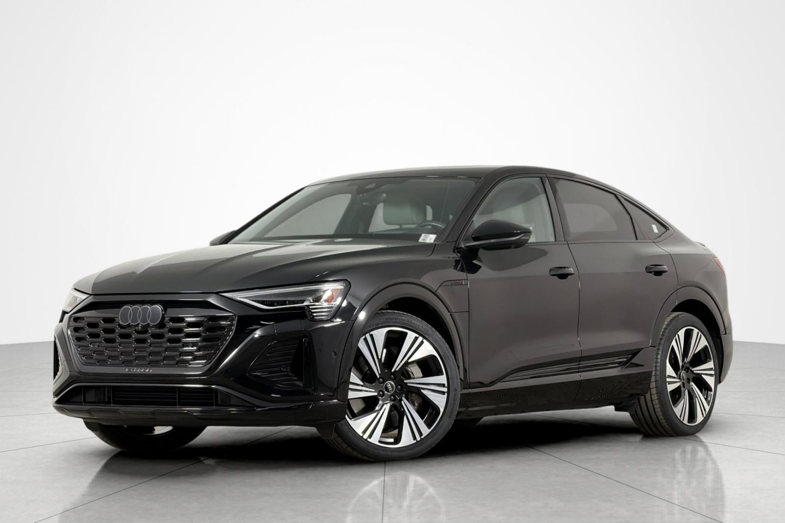 Certified Pre-Owned 2024 Audi Q8 e-tron Sportback S line Prestige ...