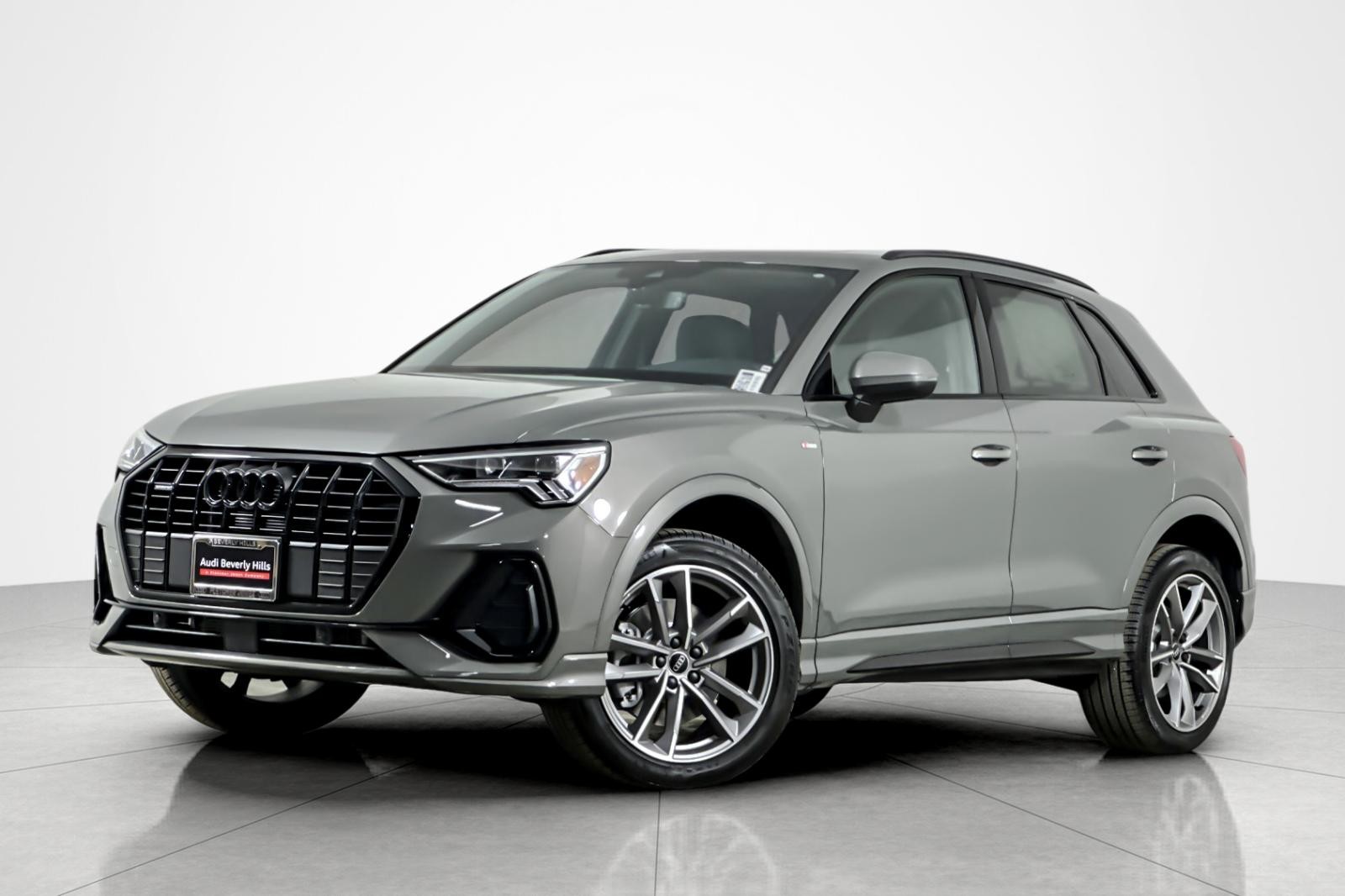 New 2025 Audi Q3 S line Premium 45 TFSI quattro SUV in #S1014870 ...