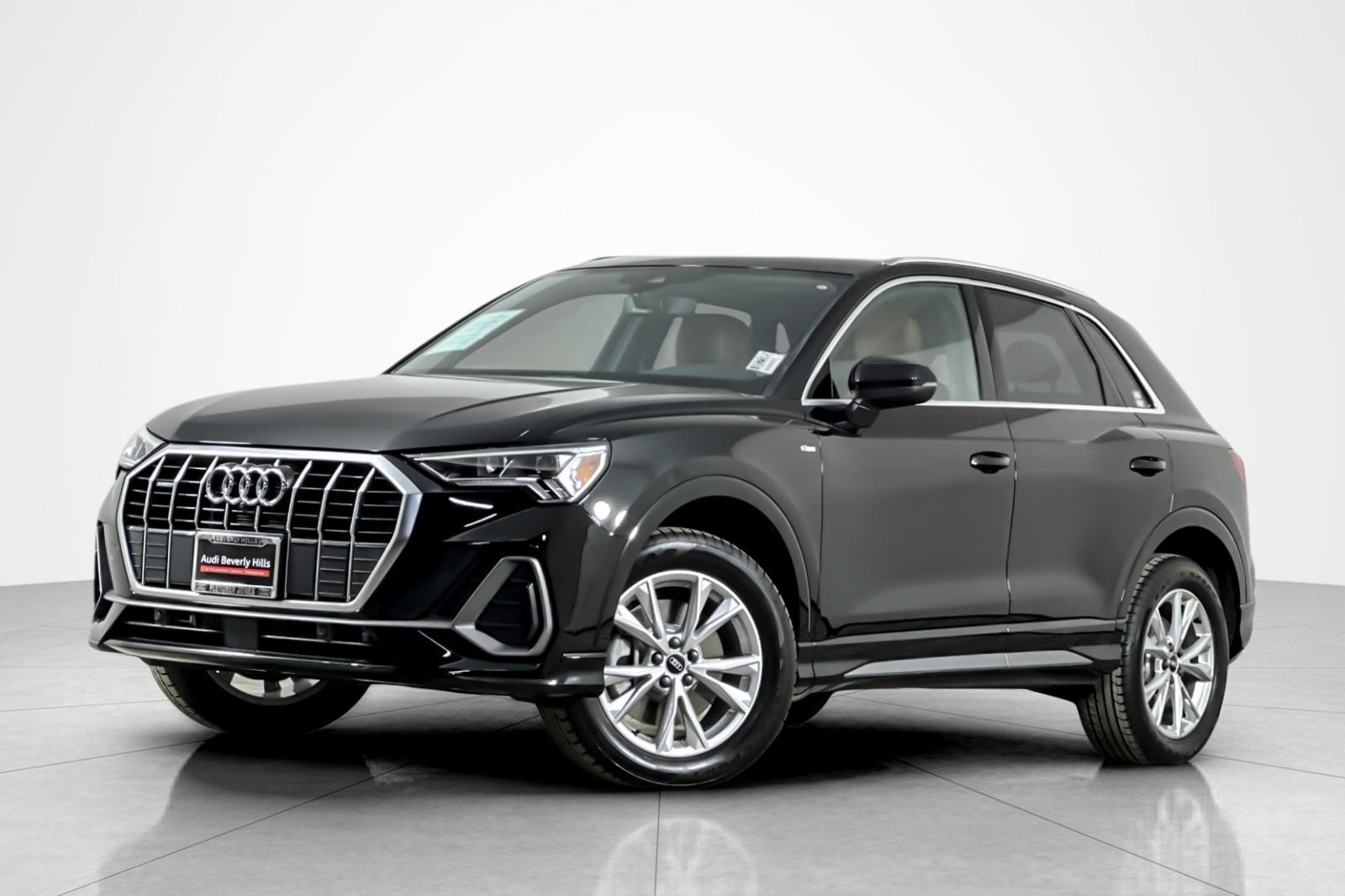 Amazing Q3 Premium Vs Premium Plus Gallery